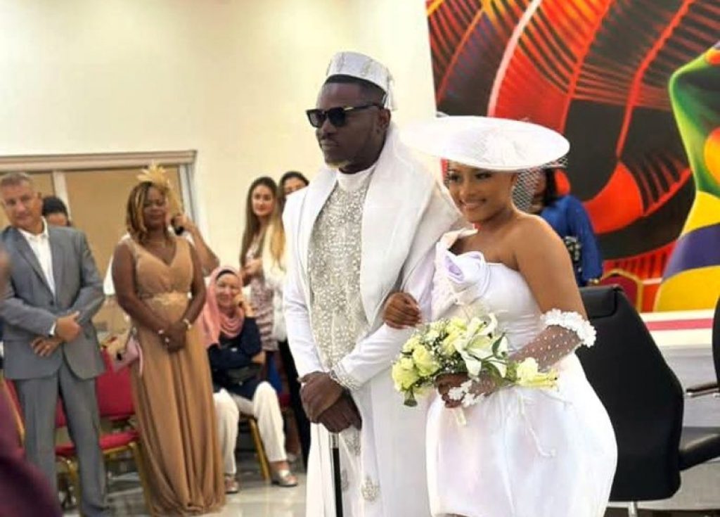 Ariel Sheney et Nadiya Sabeh se marient devant le Maire - Japap ...